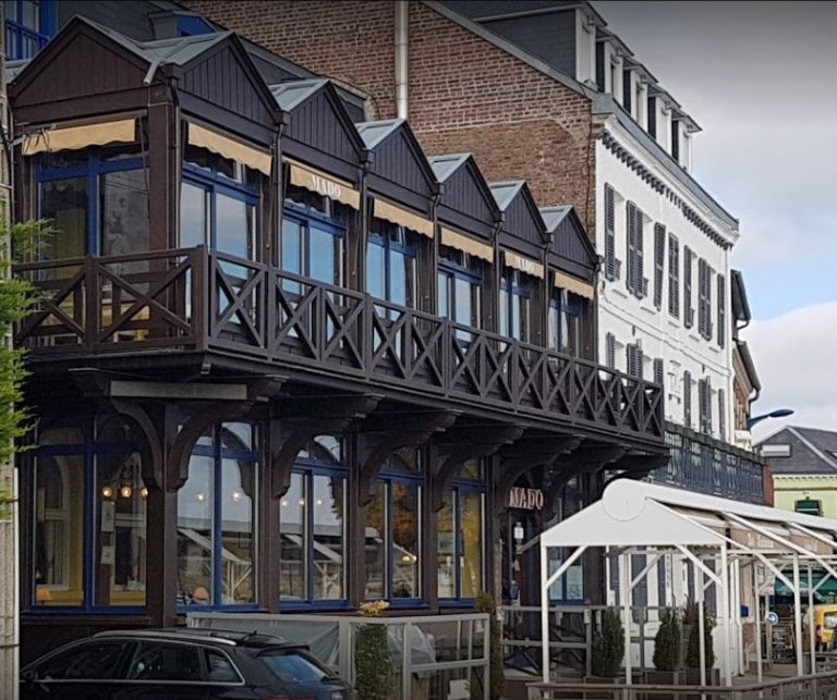 Chez Mado - TINTINOMANIA